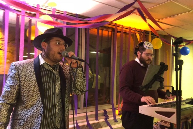 Kalmey Schwartz - The Simcha Mall
