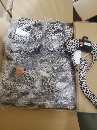 96 Halloween 3 piece Costume Accessories - Simplelots Wholesale Liquidation