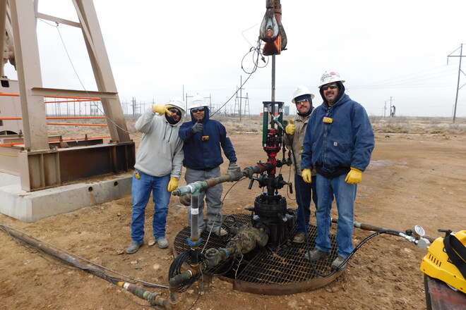 Hydralift -raising and lowering your wells rods in minutes — Trunkline