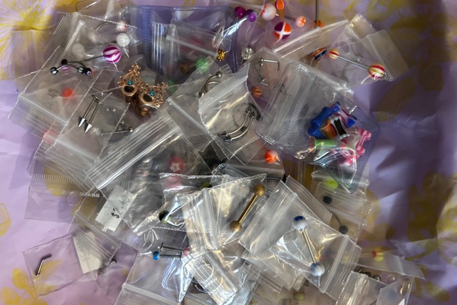 Bulk Body jewelry lot - Simplelots Bulk Wholesale Liquidation