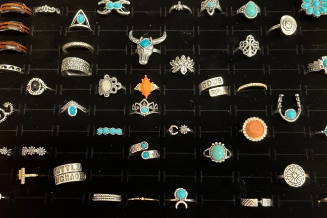 Assorted Rings - Simplelots Bulk Wholesale Liquidation