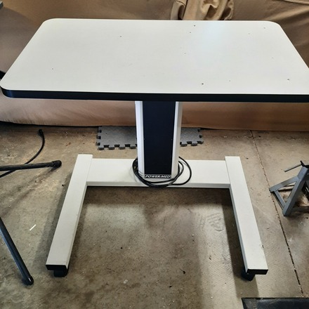 Motorized instrument table - Marketplace