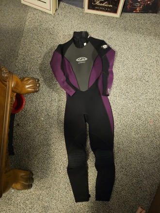 Black & Purple Full Wetsuit - Lumikha Cosplay Resale
