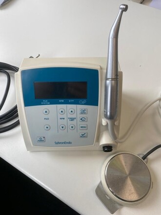 Sybron Endo motor incl voetpedaal en hoekstuk, compleet. - Mondzorg ...